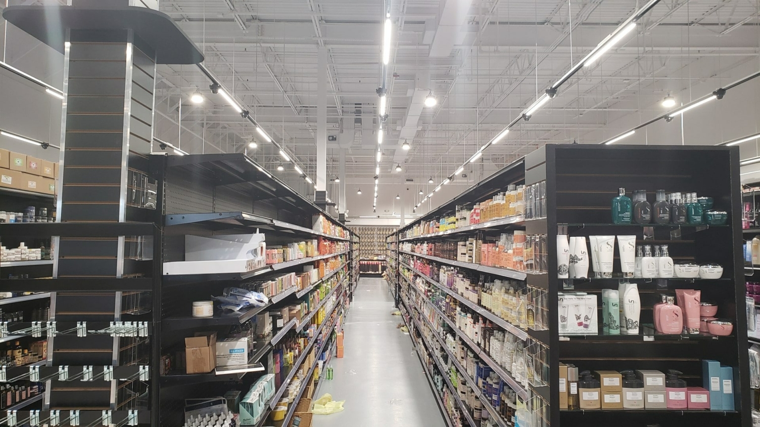 How to Choose LED Supermarket Lighting - Solais Lighting